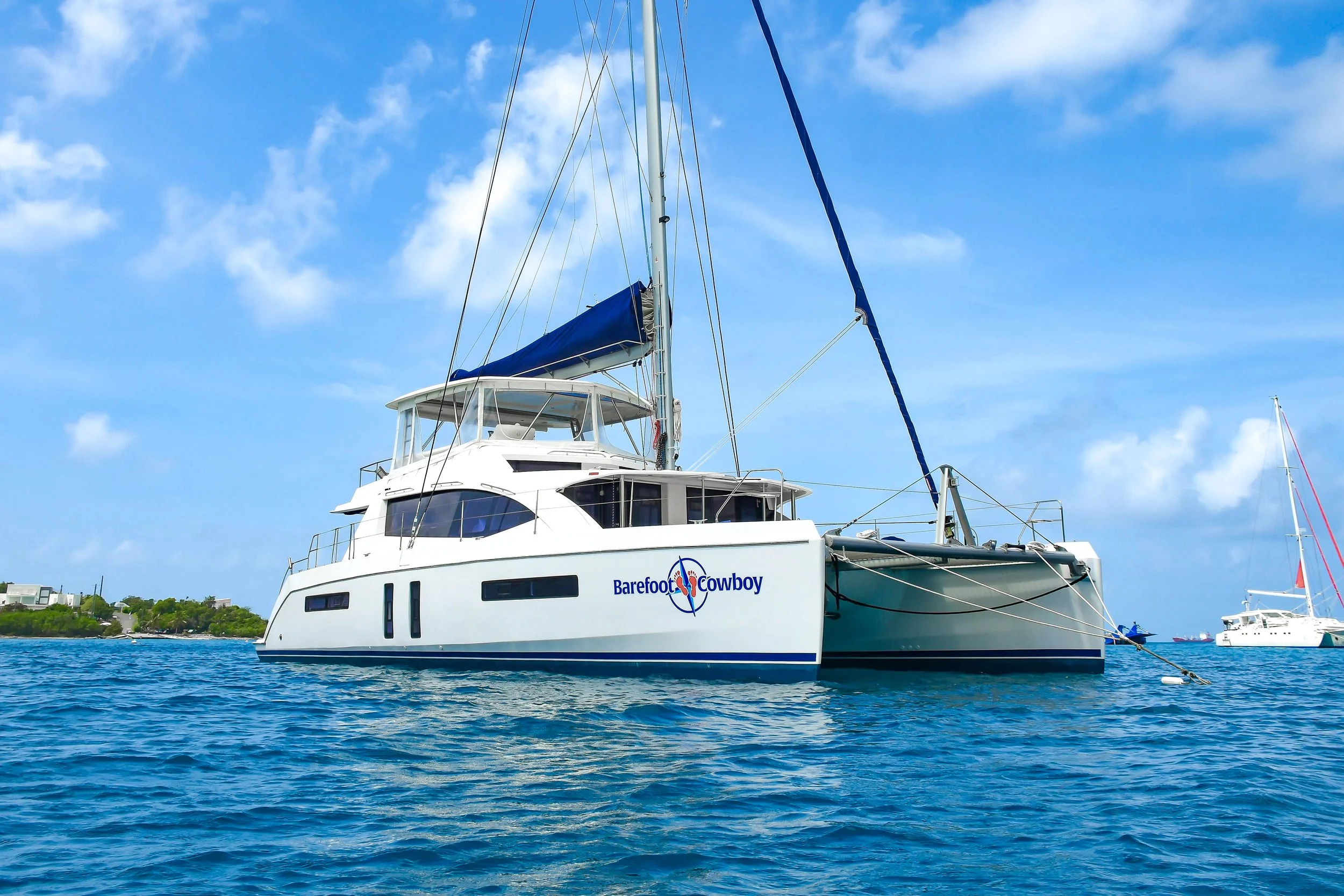 BAREFOOT COWBOY (58ft) – Book Island Cruise